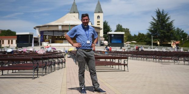 Veste, kdo je Marija? Odvetnica, ki Jezusa cuka za rokav