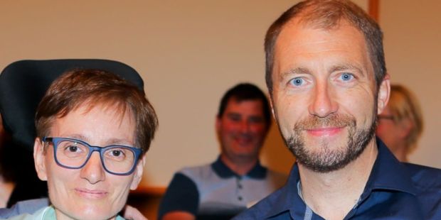 Sarino odmevno sporočilo, četudi brez glasu: “Doma ne gradim več z lepo ...